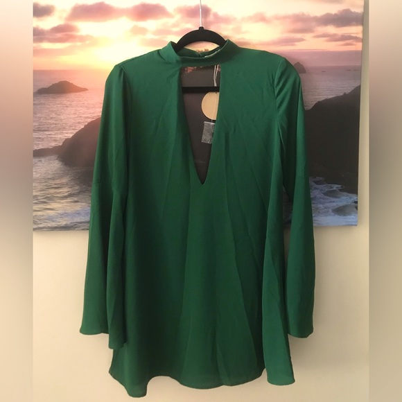 essue | Dresses | Mini Dress Essuedark Green S New | Poshmark